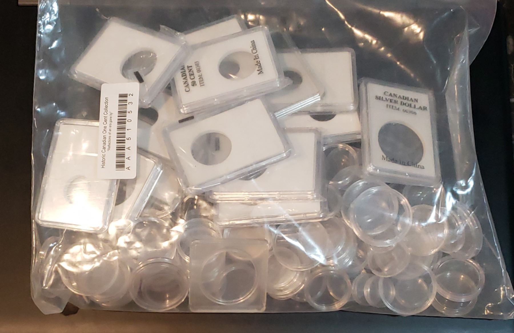 Bag of coin holders of different sizes