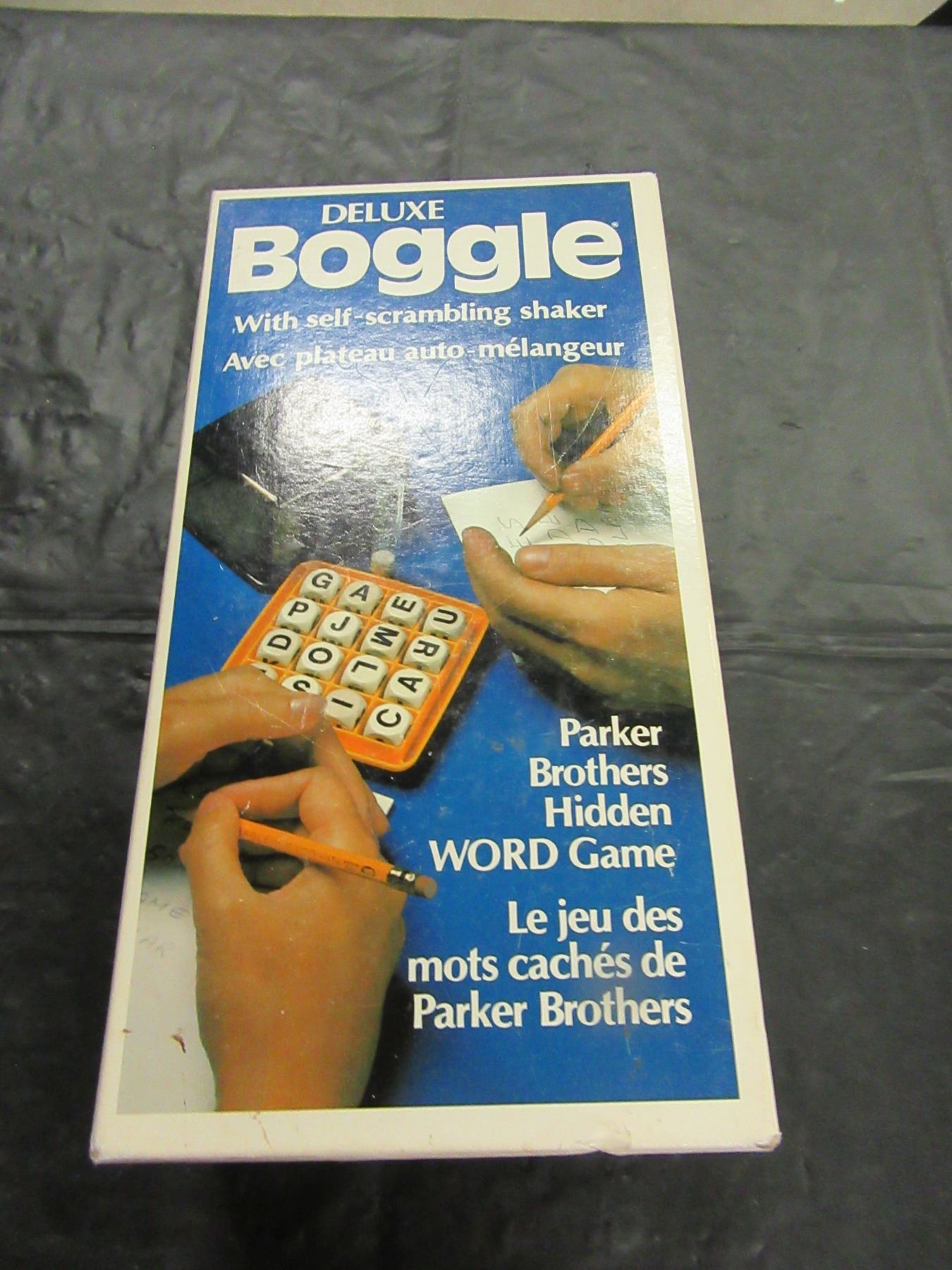 VINTAGE - DELUXE BOGGLE GAME IN ORIGINAL BOX