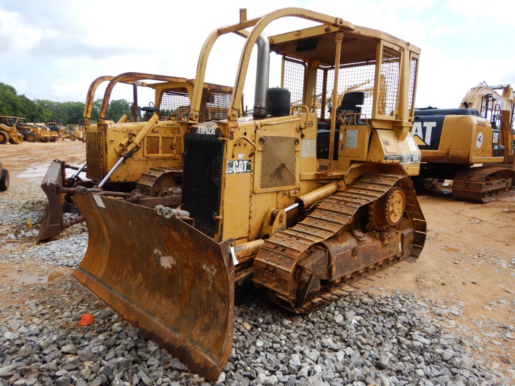 CATERPILLAR D4H LGP SERIES II Dozer / Crawler Tractor - J.M. Wood Auction Company, Inc.