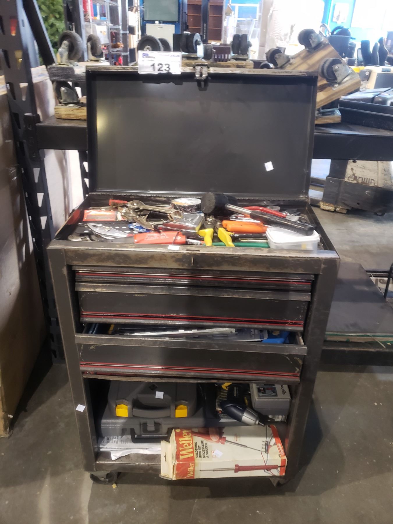 TOOL BOX WITH CONTENTS Able Auctions TOOL BOX WITH CONTENTS Able Auctions