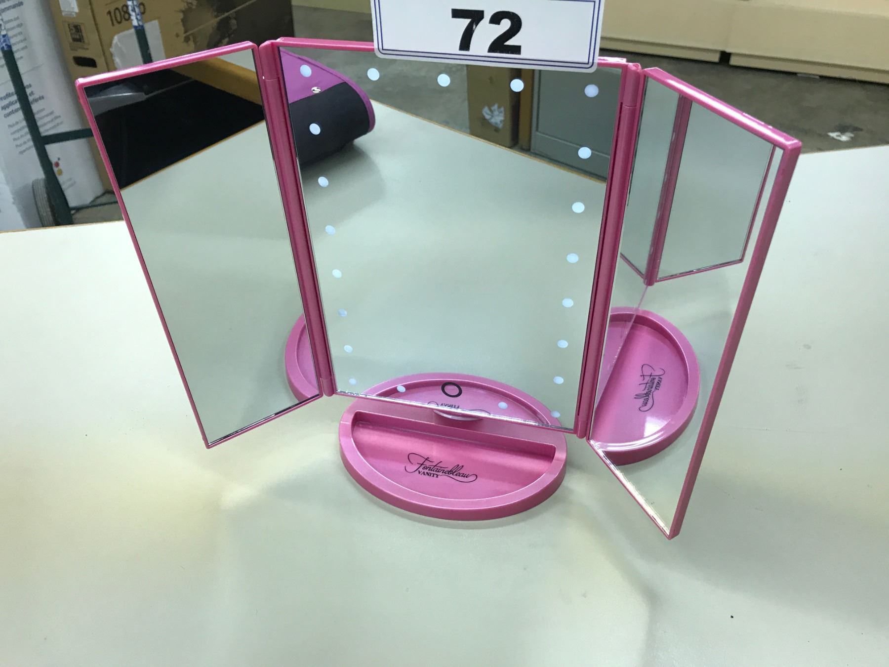 LED LIGHTED TRI-FOLD VANITY MIRROR, ULTRA BRIGHT 21 LEDS, 180 DEGREE ... LED LIGHTED TRI-FOLD VANITY MIRROR, ULTRA BRIGHT 21 LEDS, 180 DEGREE ...