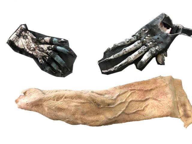 The Mandalorian Alien Gloves/Arm Movie Props