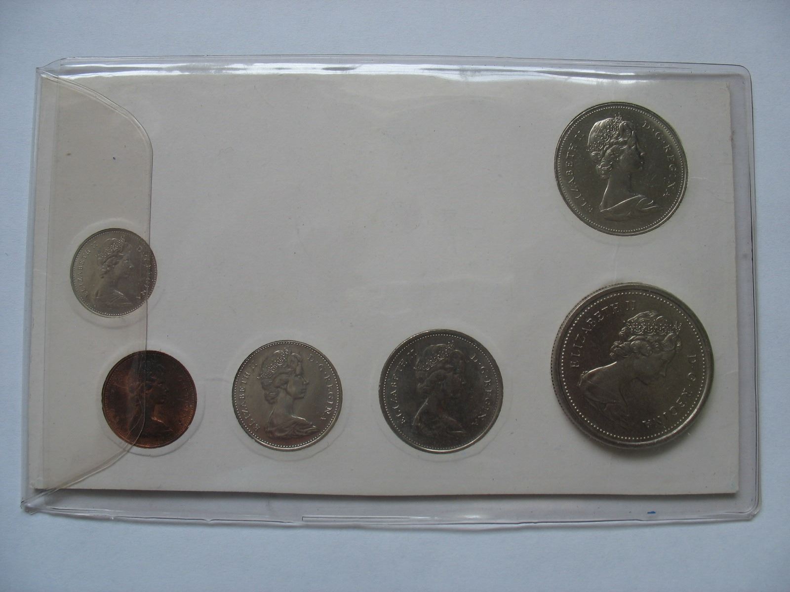 1975 CANADIAN COIN SET - Schmalz Auctions