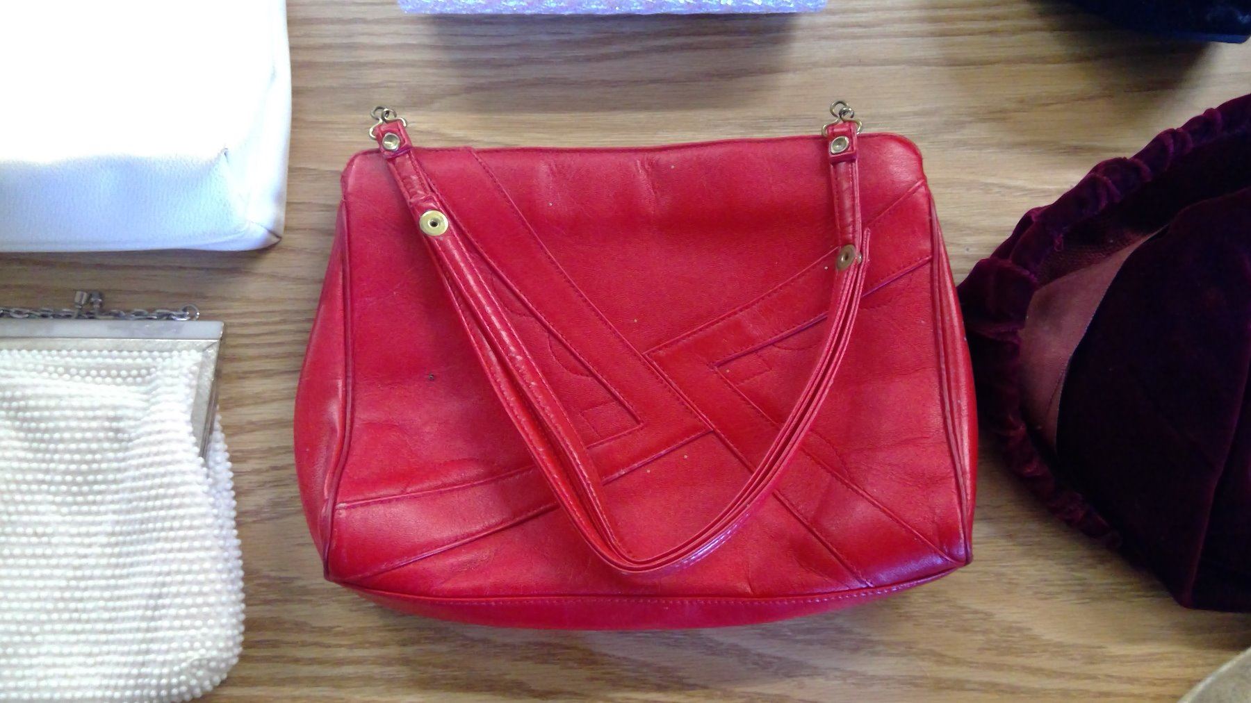 6- Vintage Hats & 6- Vintage Purses