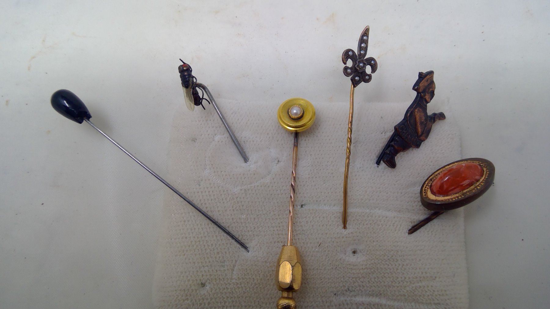 HAT PINS - 1 IS HOUSE FLY