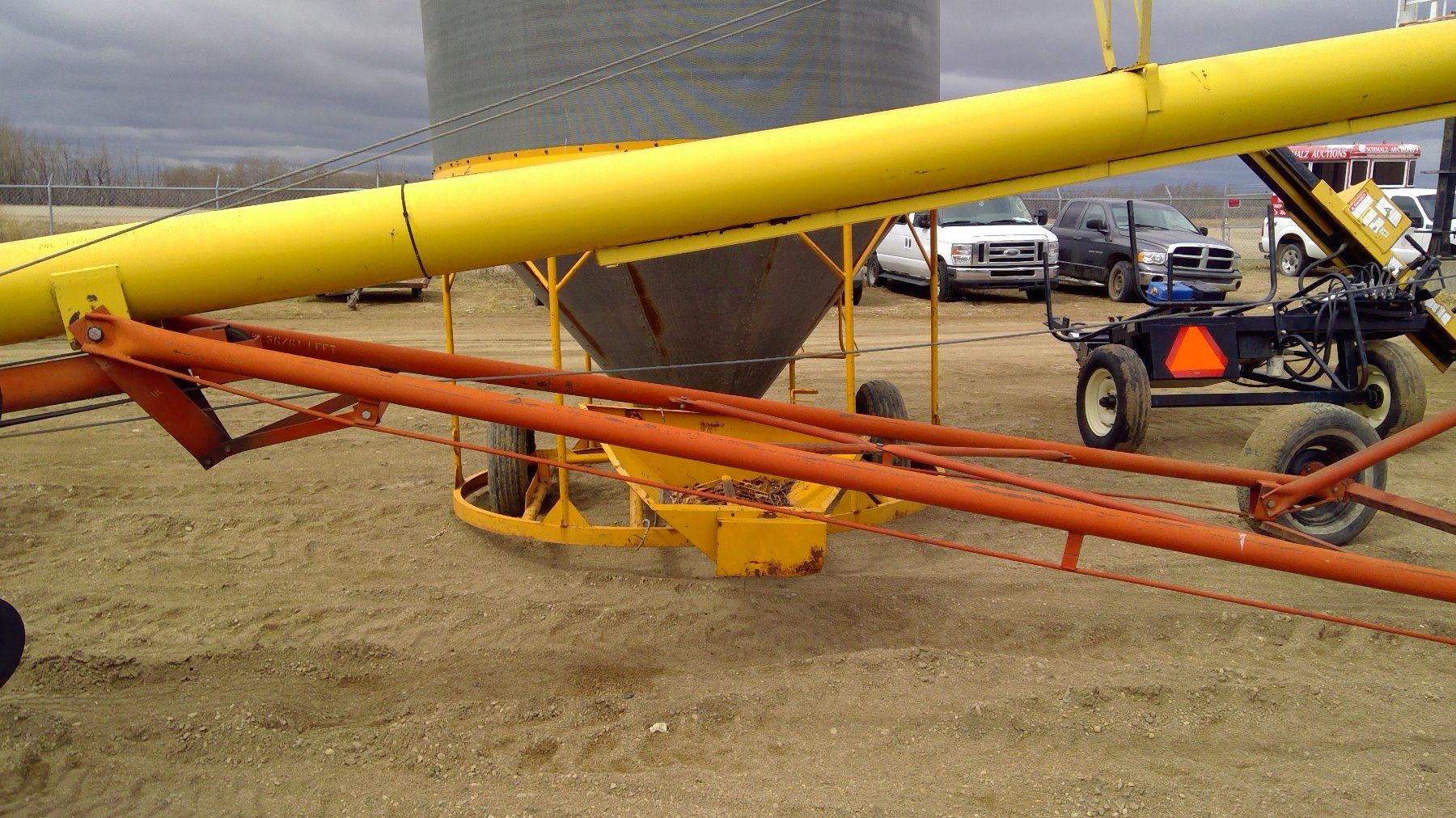 WESTFIELD MK-100-61 SWING GRAIN AUGER