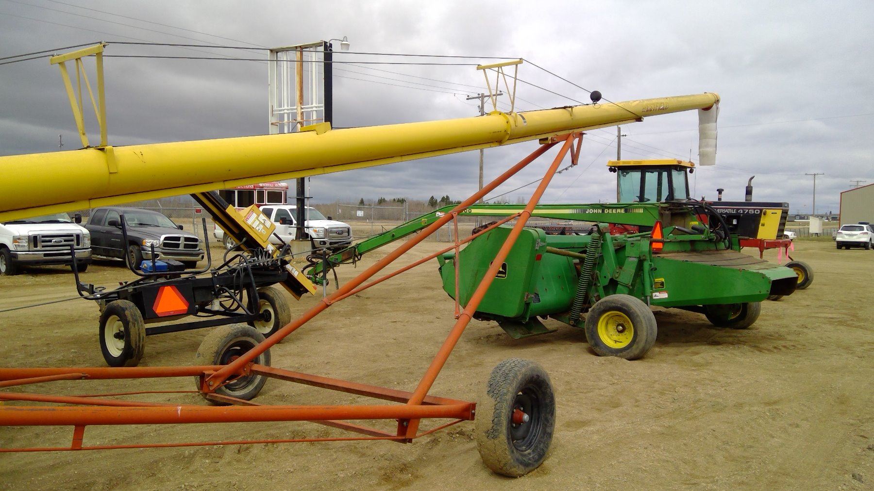 WESTFIELD MK-100-61 SWING GRAIN AUGER