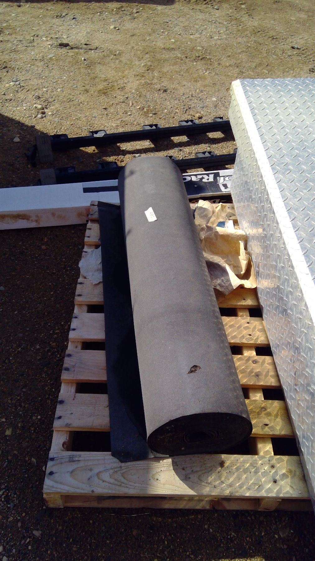 ROLL OF ROOFING TAR PAPER - Schmalz Auctions
