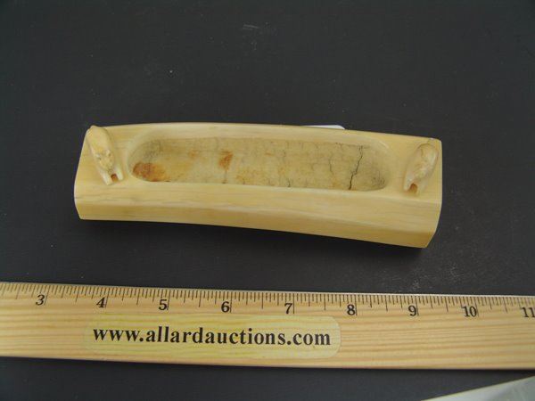 Eskimo Ivory Trinket Box