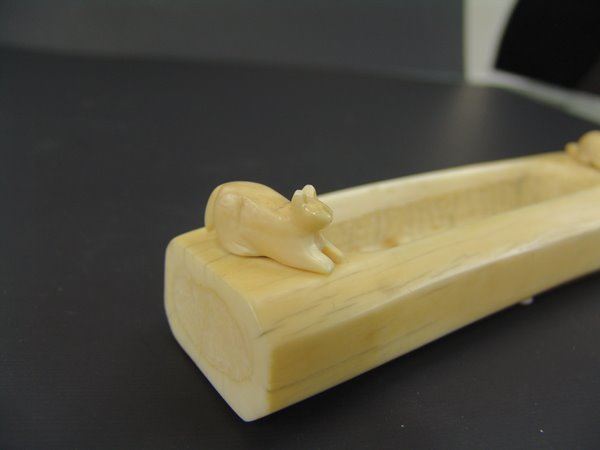 Eskimo Ivory Trinket Box