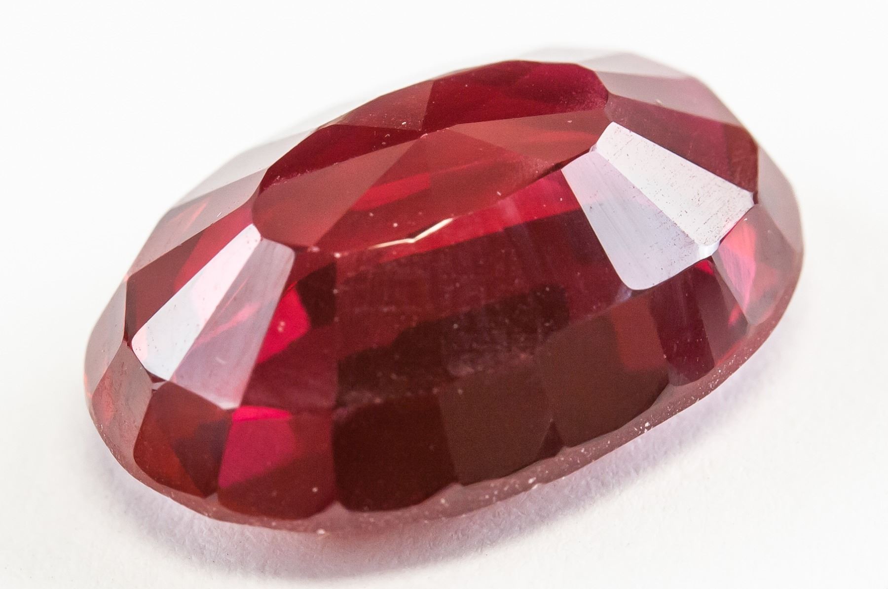 15.70ct Oval Cut Blood Red Natural Ruby CGL