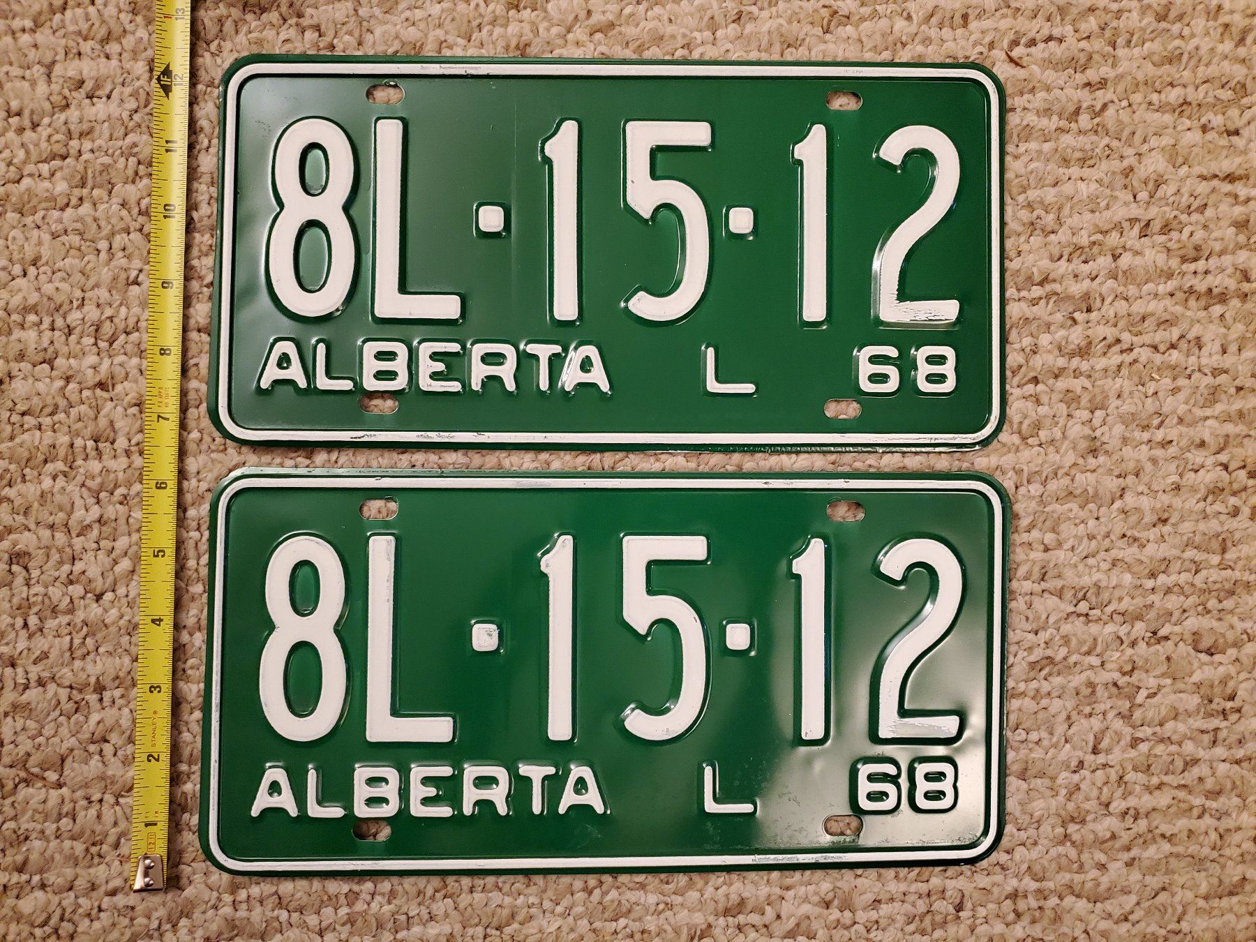 PAIR OF BRAND NEW 1968 ALBERTA LICENSE PLATES pair-of-brand-new-1968-alberta-license-plates