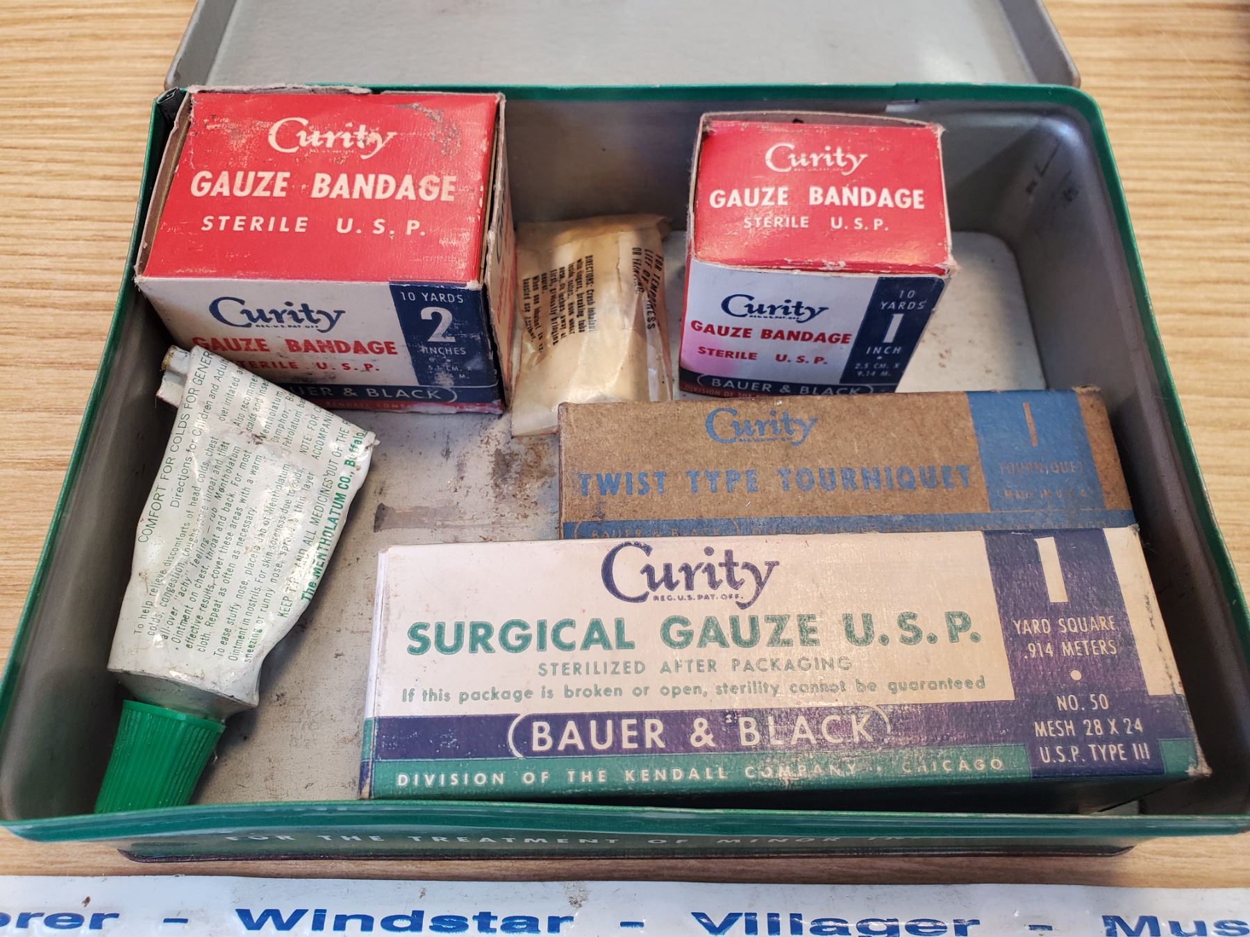 VINTAGE FORD LICENSE PLATE & FIRST AID KIT