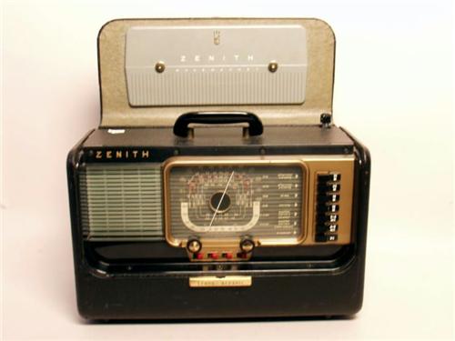Vintage Zenith Multi-Wave Band Radio