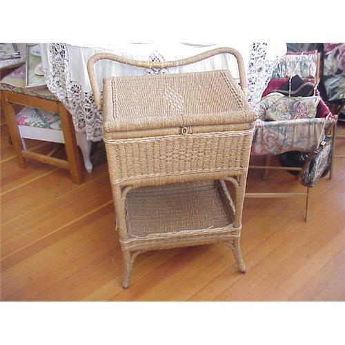 VICTORIAN WICKER SEWING STAND SO CHIC #884744