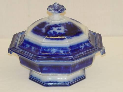 11 FLOW BLUE TEMPLE PATTERN COVERED VE