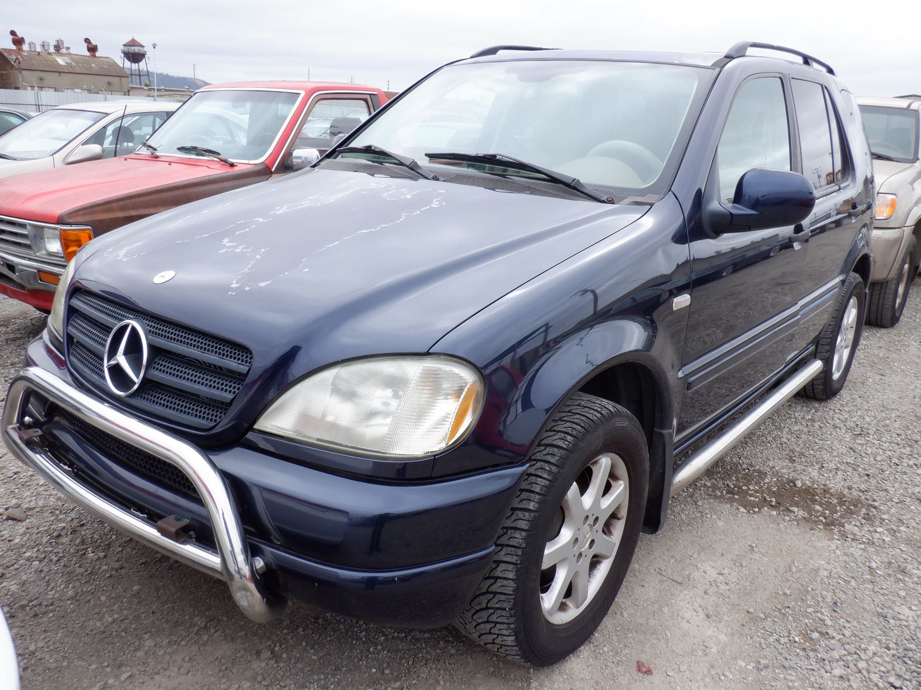 2000 Mercedes-Benz M-Class