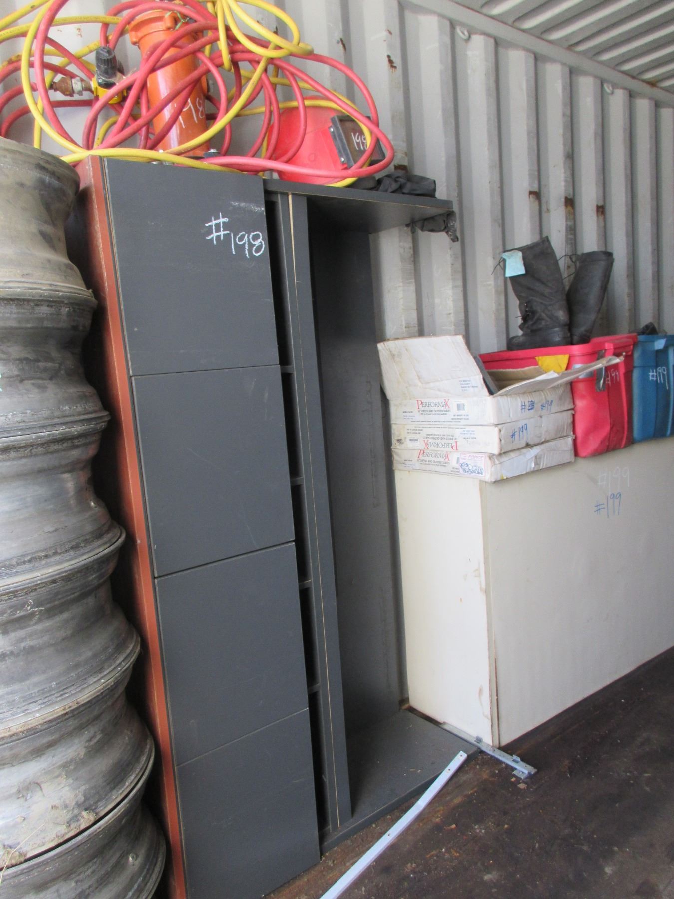 SANDBLASTING MASK, ORANGE REGULATOR PUMP & COUNTER