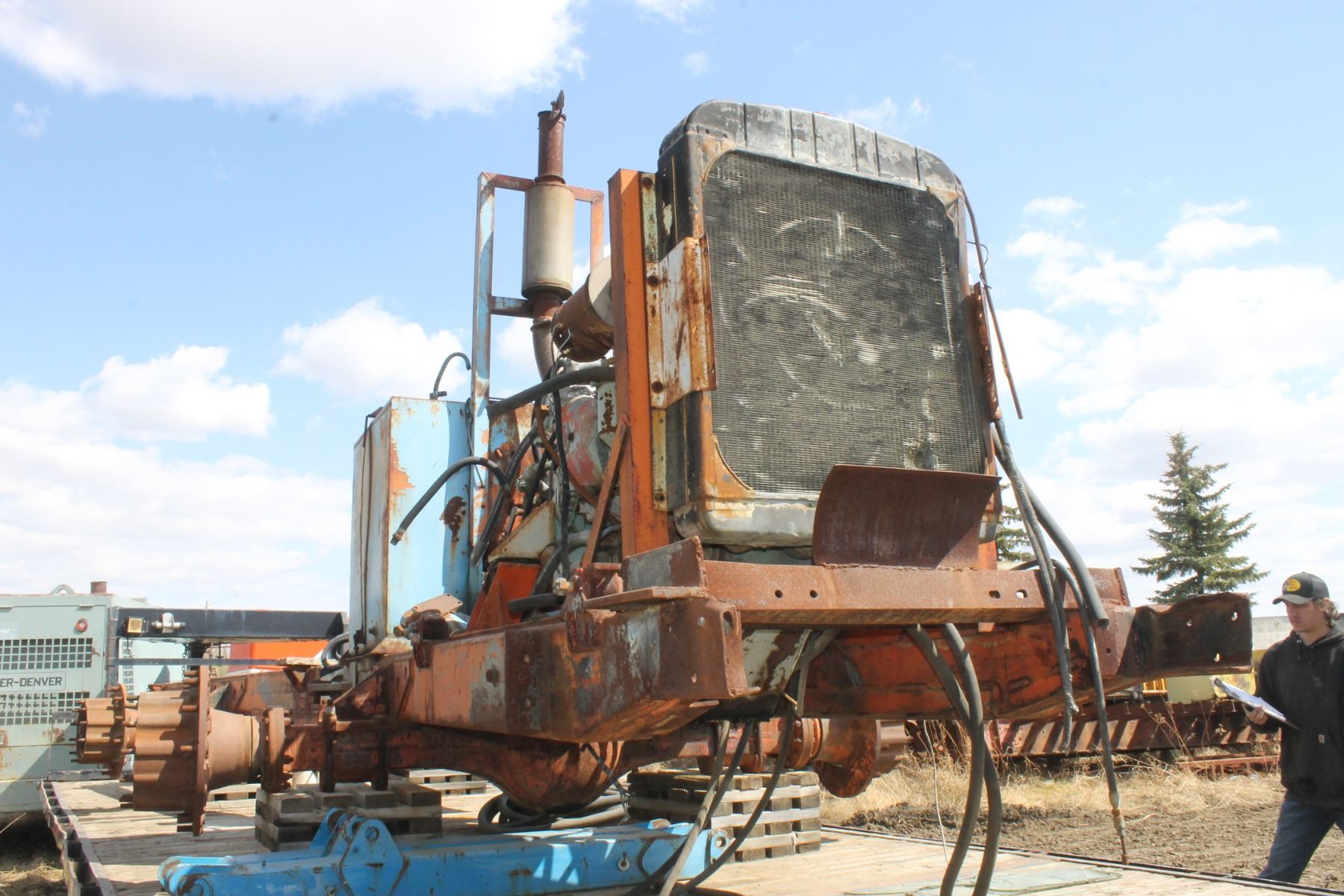4X4 ARTICULATING UNIT WITH DETROIT DIESEL