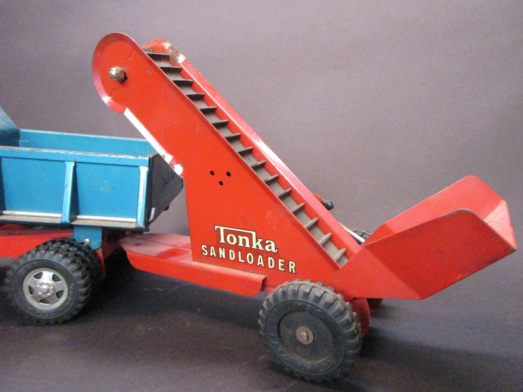 Tonka Dump Truck with Tonka Sand Loader- Total 23"L X 5.5"W