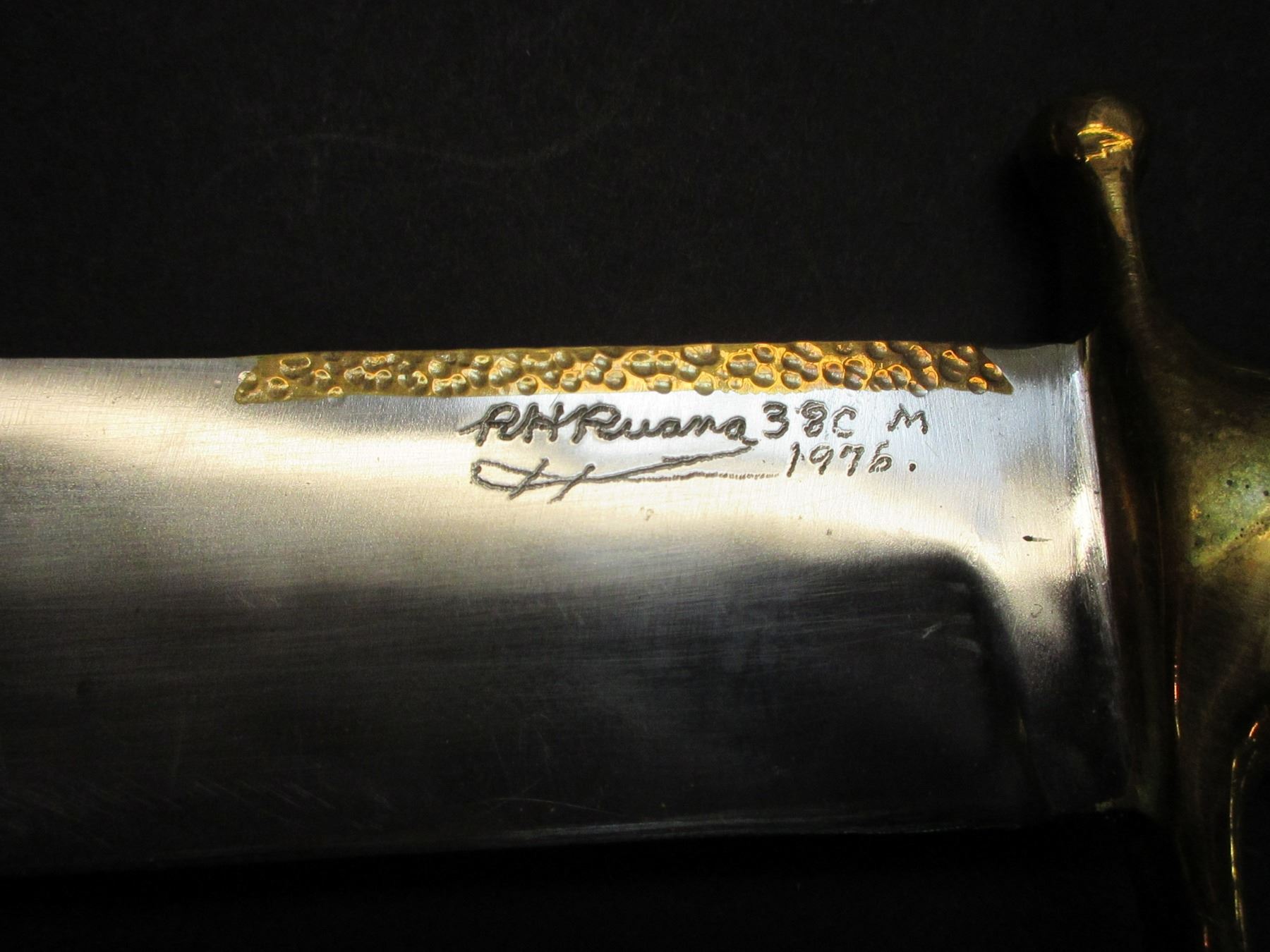 Signed RH Ruana Bullwhip 1976 38C Gap M Bowie Knife- Brass Parry Strip ...