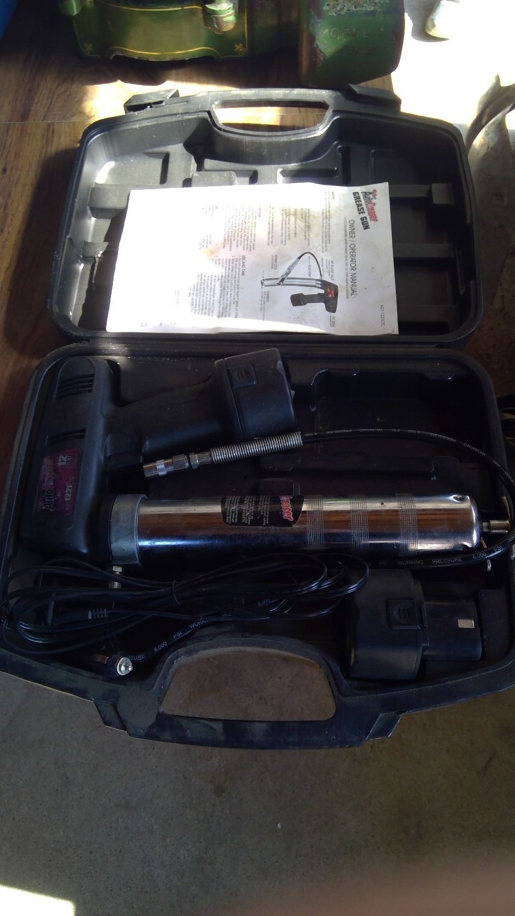 12 Volt Grease Gun - Auto Greaser