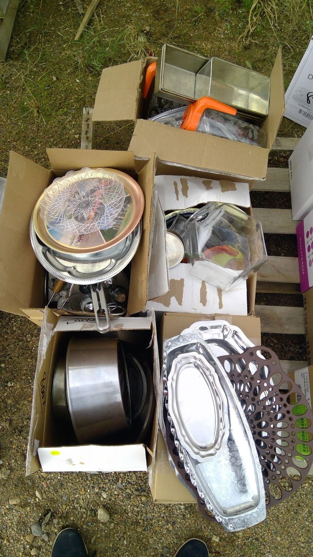 Six Boxes of Kitchenware - Schmalz Auctions