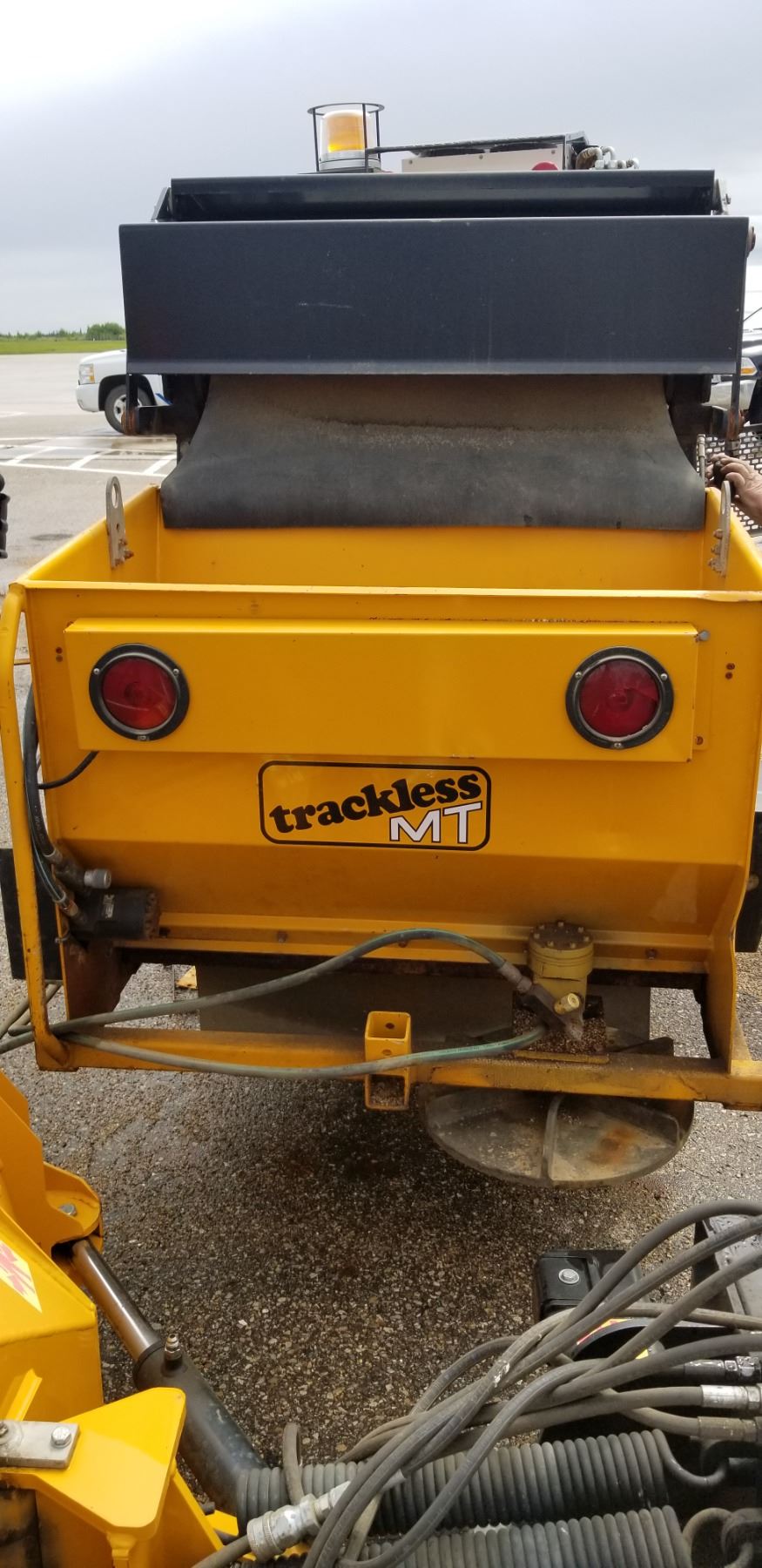 2008 MT-6 with plough and sweeper Trackless-