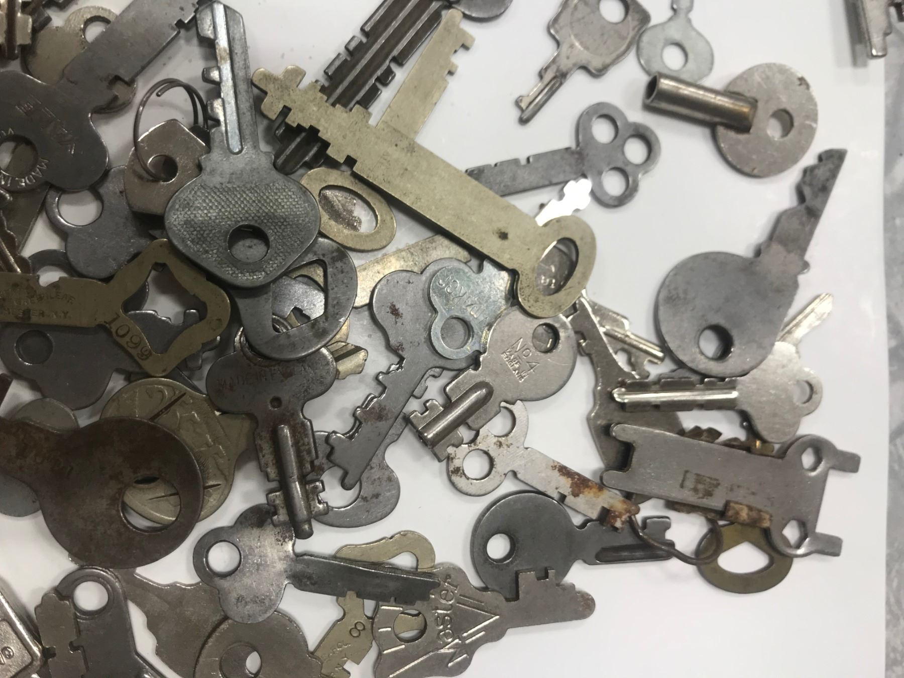 Large Lot of Vintage Keys