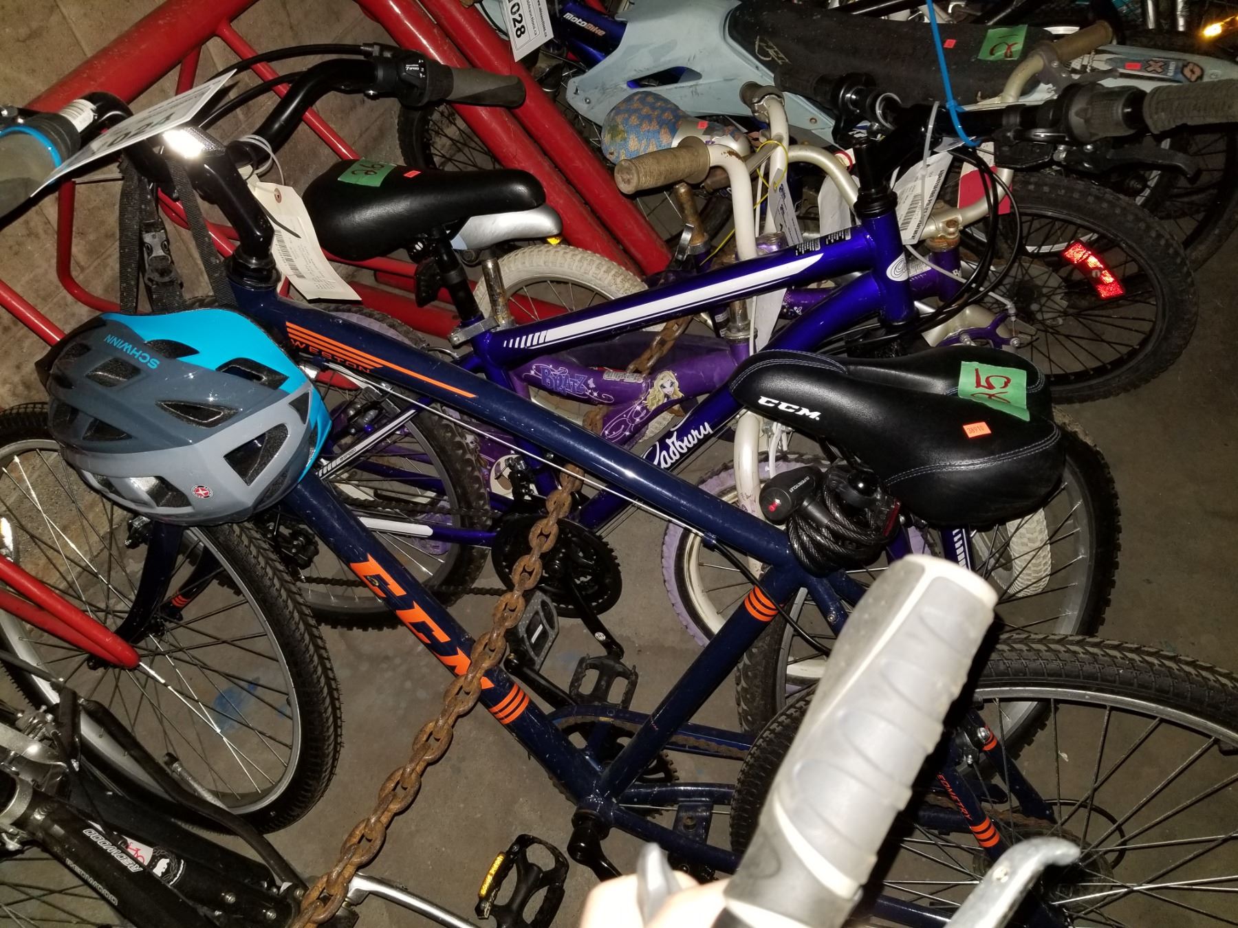 CCM 7 SPEED BICYCLE - Able Auctions CCM 7 SPEED BICYCLE - Able Auctions