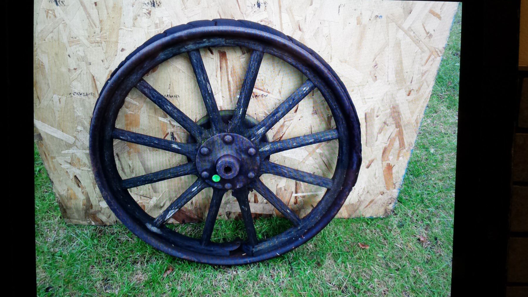 MODEL T WHEEL WITH BRAKING DRUM & TIRE - Schmalz Auctions