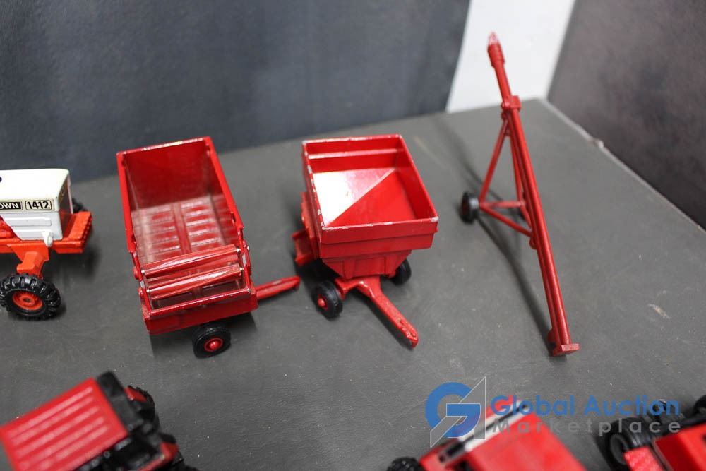 Large Group of 1/64 Scale Case & IH Toys