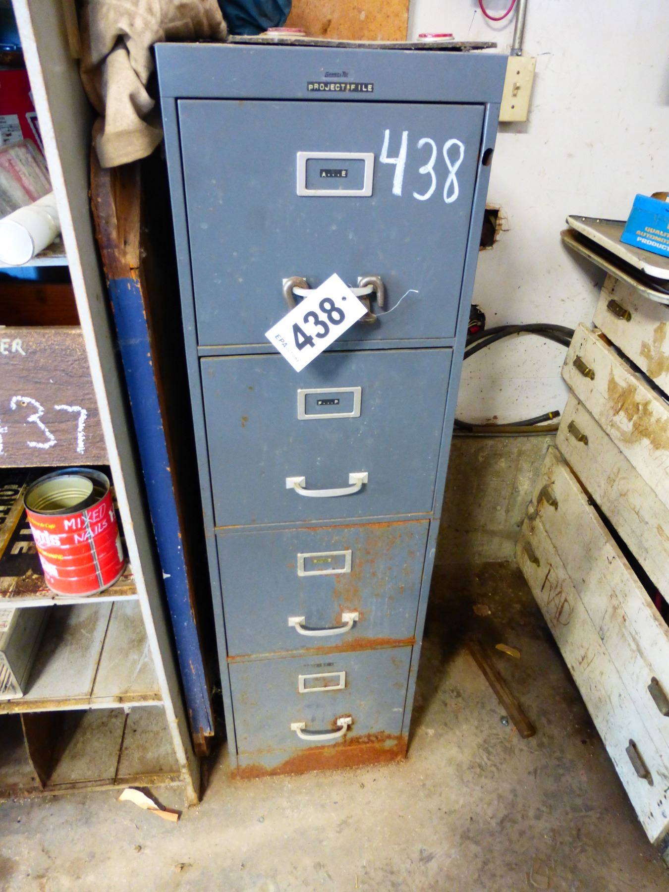 GREY 4 DRAWER FILING CABINET & CONTENTS