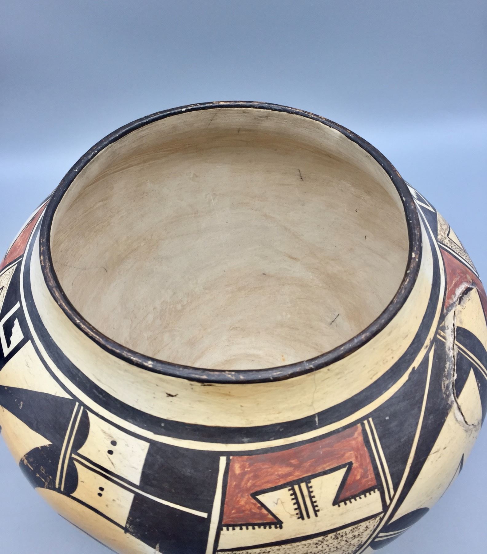 Award Winning Hopi Pot by Hattie Carl