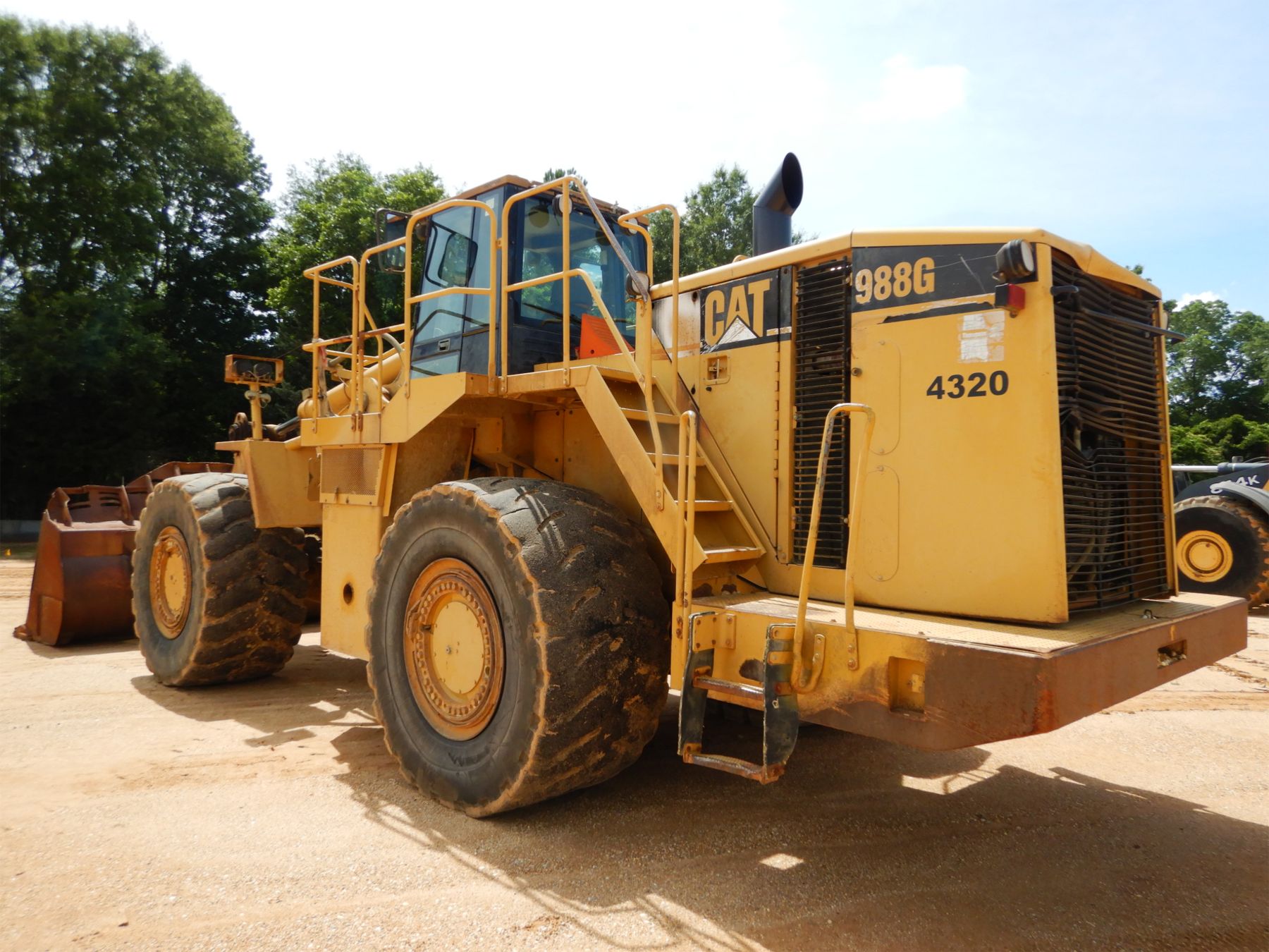 2002 CATERPILLAR 988G Wheel Loader
