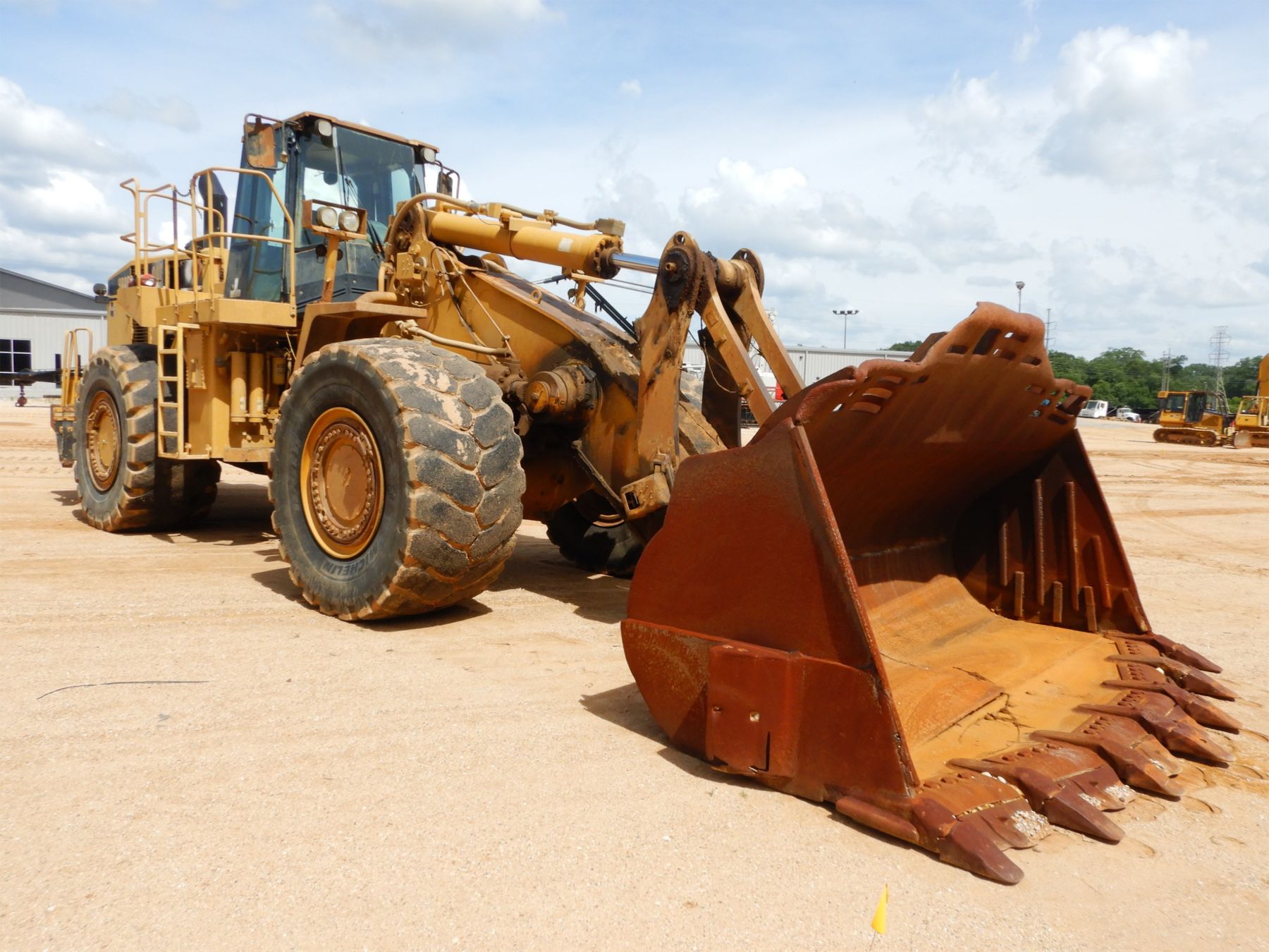 2002 CATERPILLAR 988G Wheel Loader