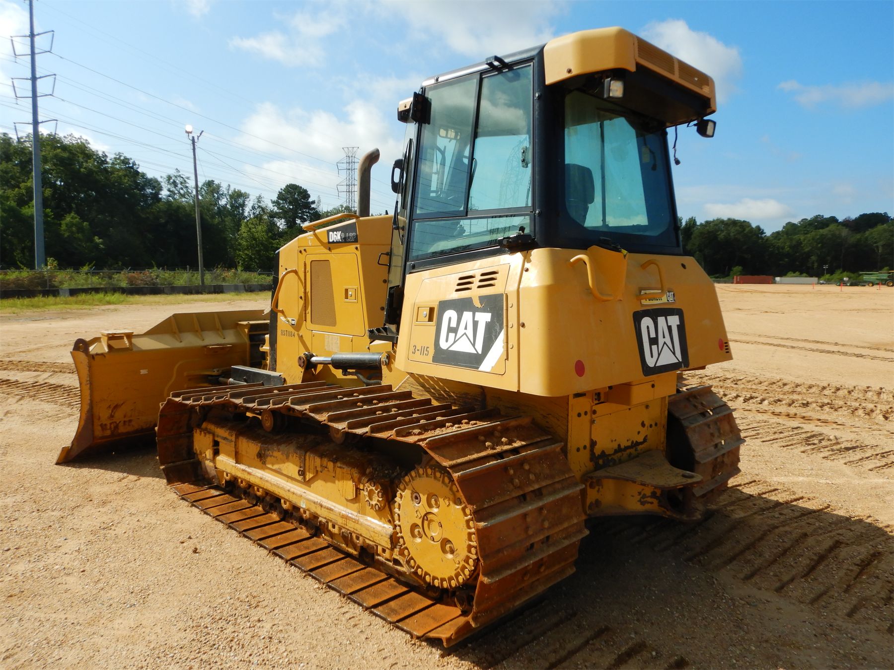 2015 CATERPILLAR D6K2 LGP Dozer / Crawler Tractor - J.M. Wood Auction Company, Inc.