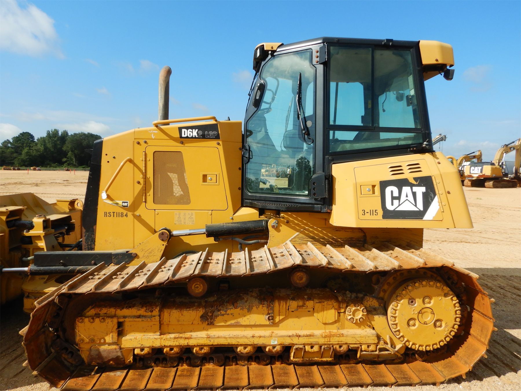2015 CATERPILLAR D6K2 LGP Dozer / Crawler Tractor - J.M. Wood Auction Company, Inc.