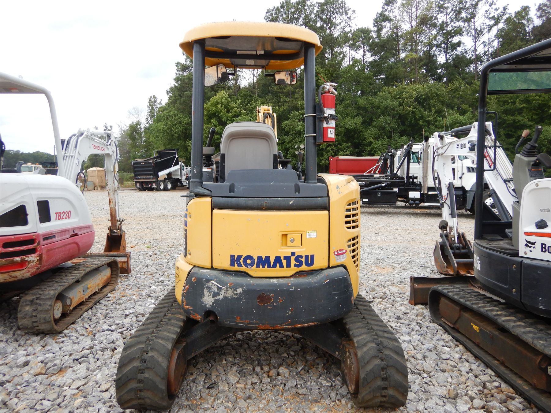 2015 KOMATSU PC35MR-3 Excavator - Mini