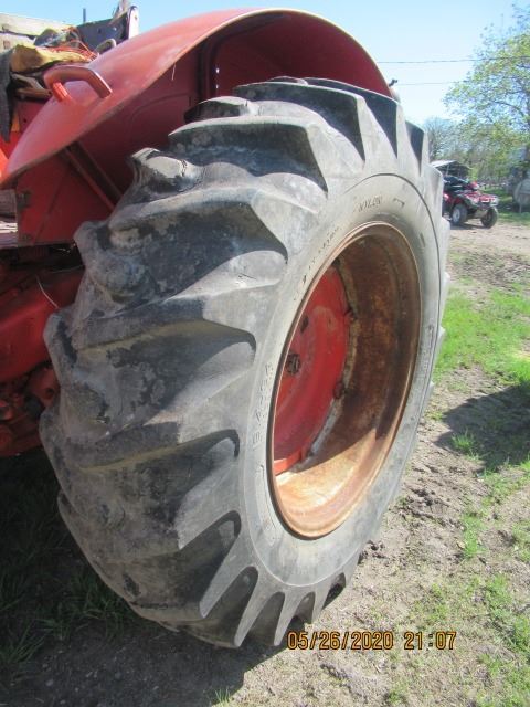 Case 930 Dsl 540 PTO Dual Hyd, 18.4 34 Tires , 5039 Hrs, S#8248237