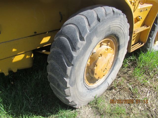 CAT 922 A 4WD Wheel Loader w Bucket & Bale Forks Rear Steer 1400 24 ...