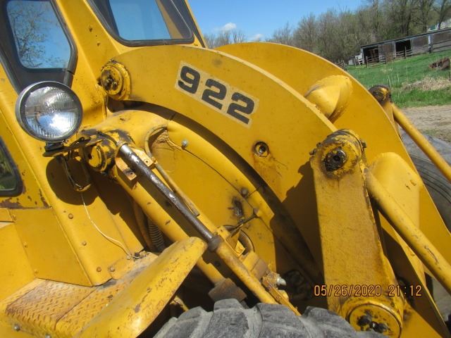 CAT 922 A 4WD Wheel Loader w Bucket & Bale Forks Rear Steer 1400 24 ...