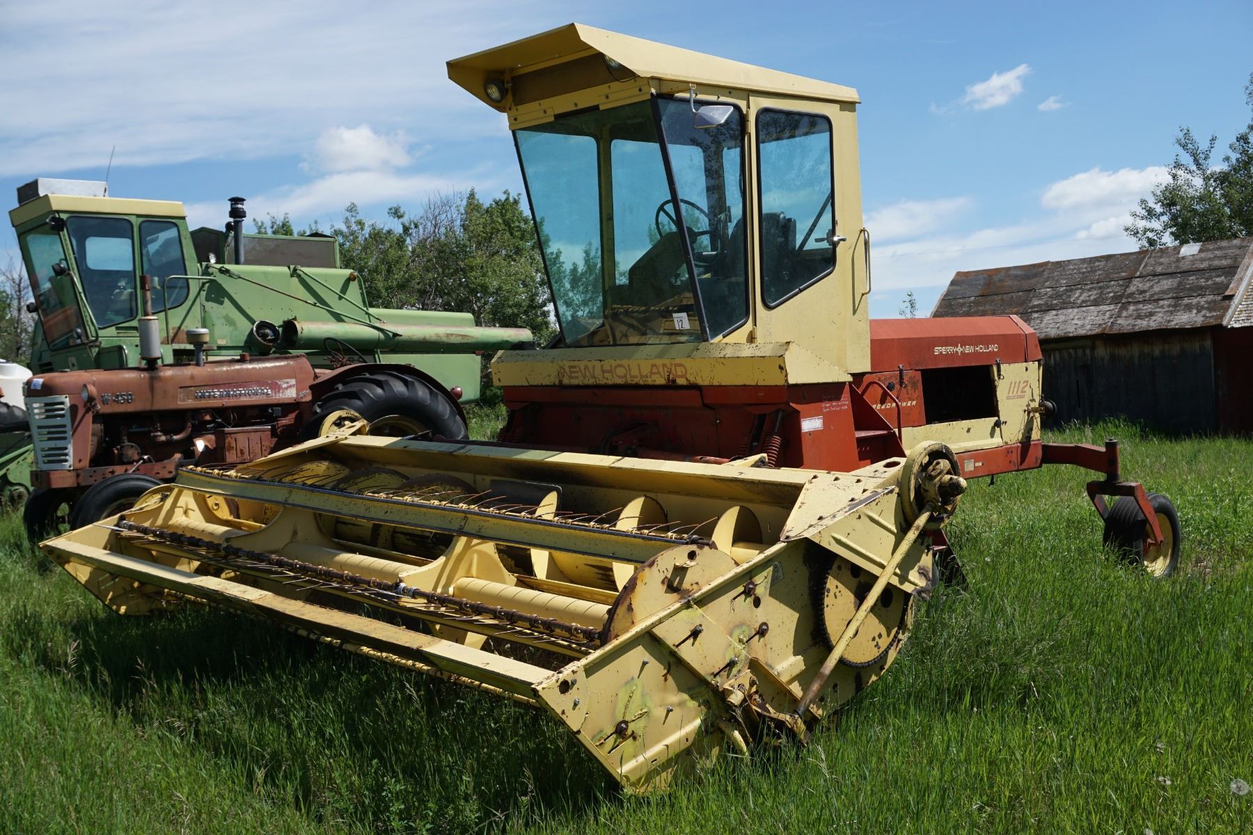 NH 1112 Hydrostatic Speedrower Haybine. Fird 6 cylinder 4.1 litre ...