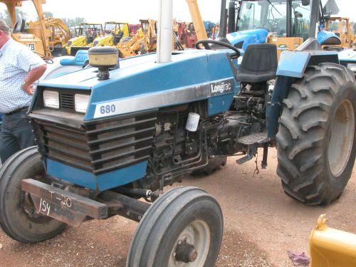 LONG 680 FARM TRACTOR, SN: 300349,