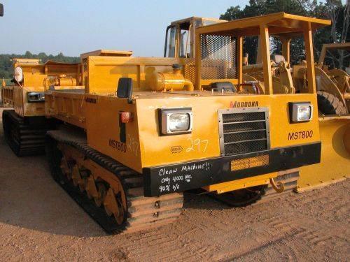 MOROOKA MST800 SKID STEER DUMP TRUCK,