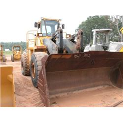 MICHIGAN L190 RUBBER TIRE LOADER, SN