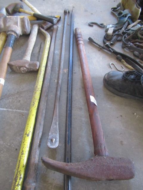 Tire Bead Breaker, Tire Bar, Pry Bars, Wrecking Bar, Sledge Hammer ...