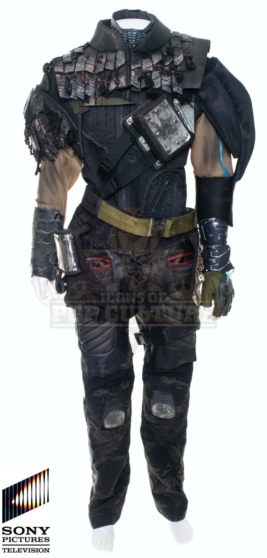 Future Man (TV) – Wolf’s “Resistance Fighter” Outfit – FM429
