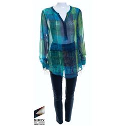 Future Man (TV) – Diane Futturman’s (Glenne Headly) Outfit – FM299