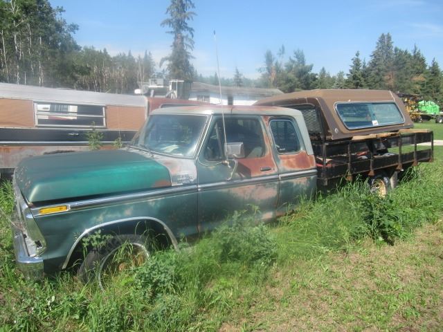 78 Ford F150 Ranger XLT Ext Cab w Stake Side Deck NR - S#155KCJ0108